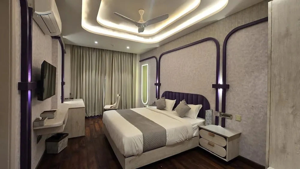 The White Ring Hotel And Resort - Jaipur