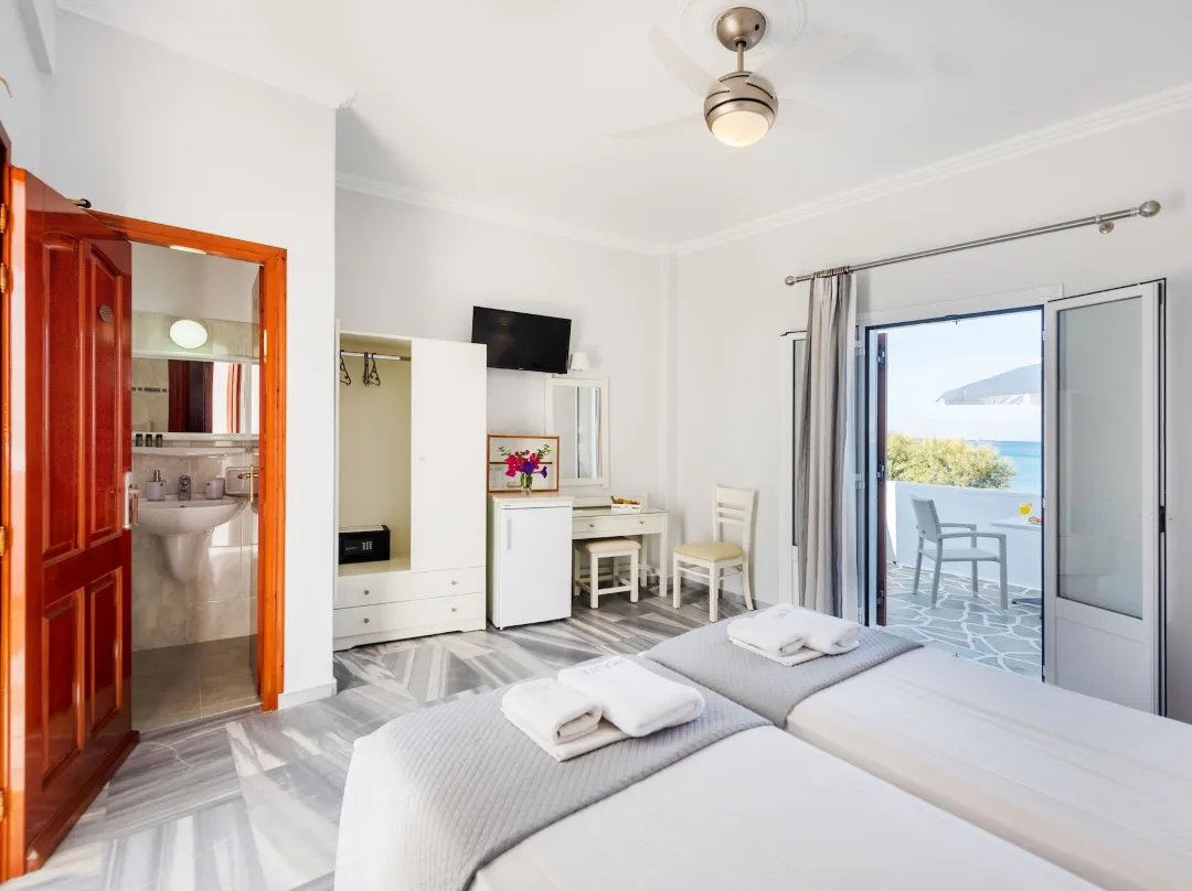Irene Hotel - Beachfront - Paros