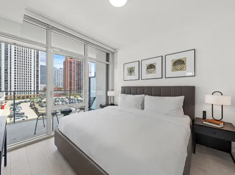 Level Chicago - Fulton Market - Evanston, IL