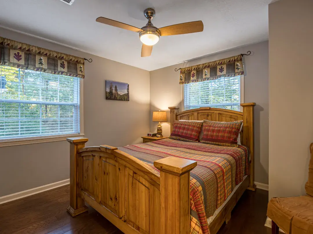 Edible Landscaping And Family Fun - Charming Accessible Haven - Townsend, TN