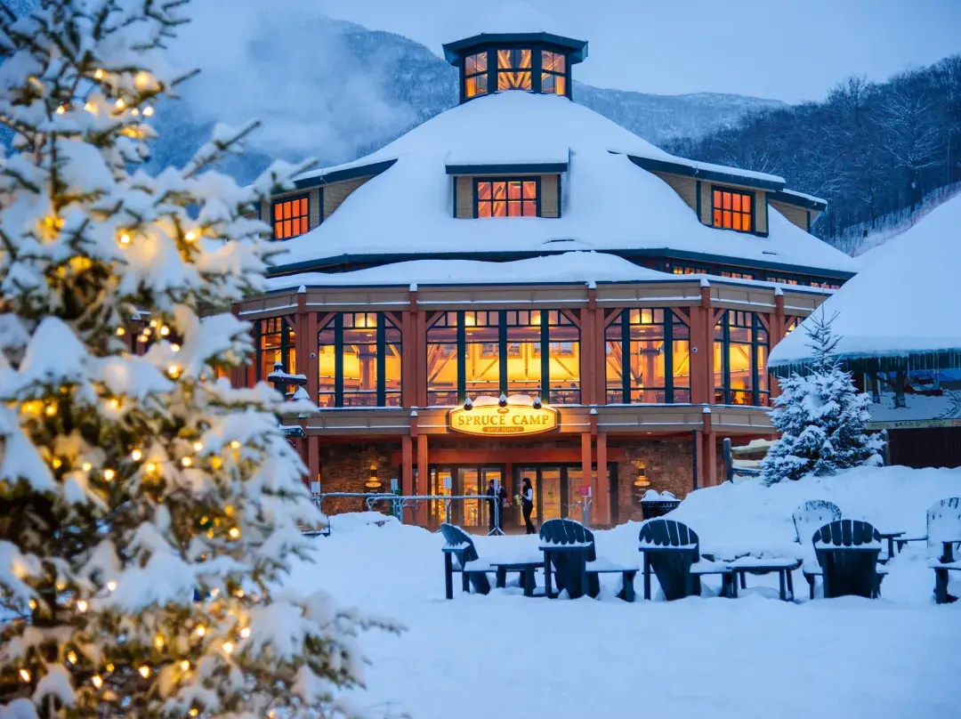 Slope-side Luxury Living With Hot Tub - Stunning Mountain Retreat - バーモント州