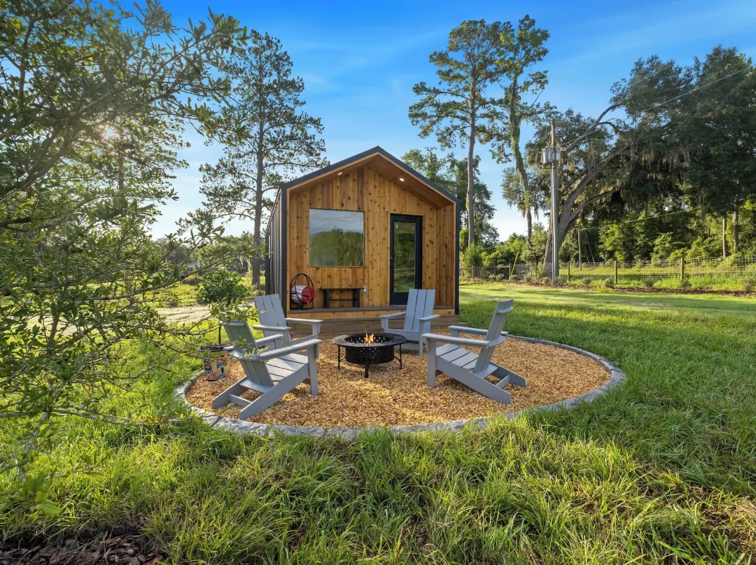 Vista Verde Farm Retreat - Stylish Cabins Nearby Springs - Florida