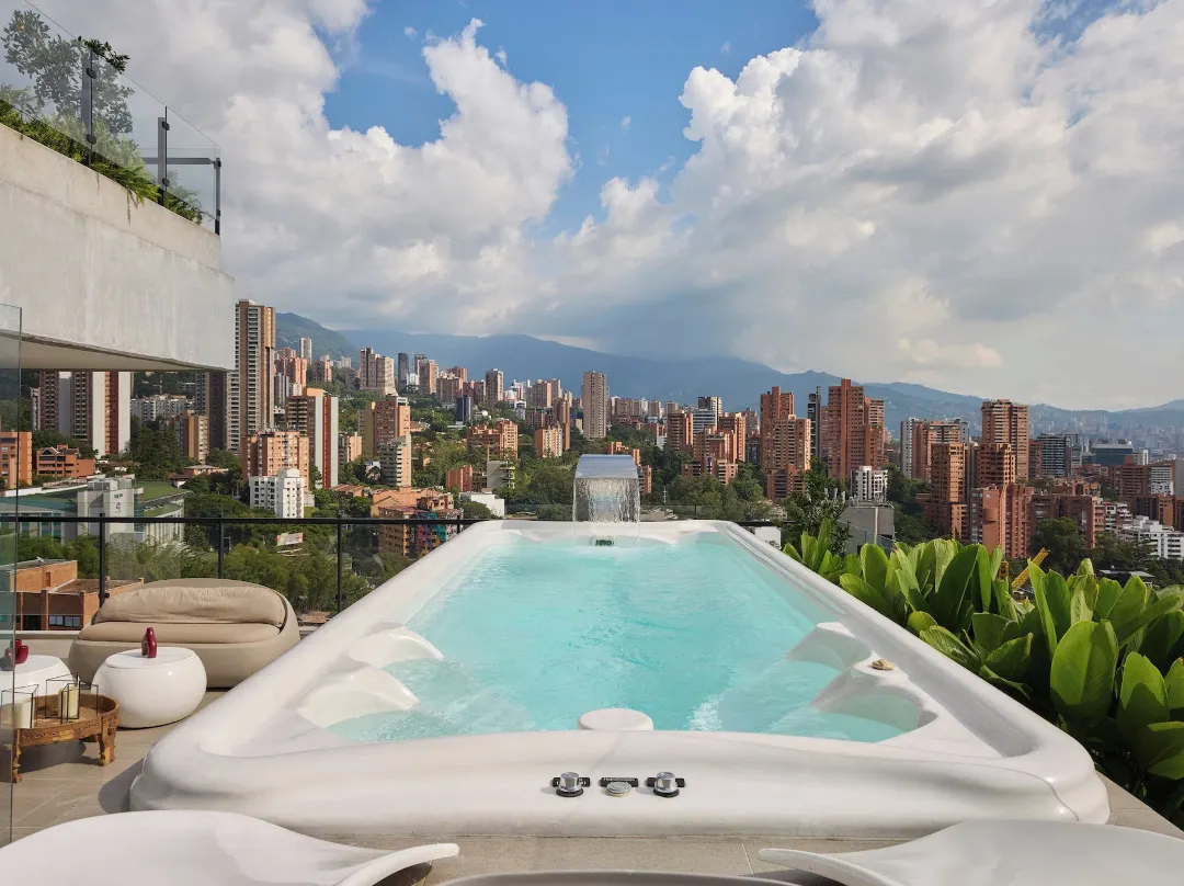 Wake Living - Medellín