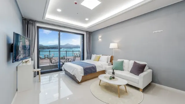 Yeosu K Park Pension - Yeosu-si