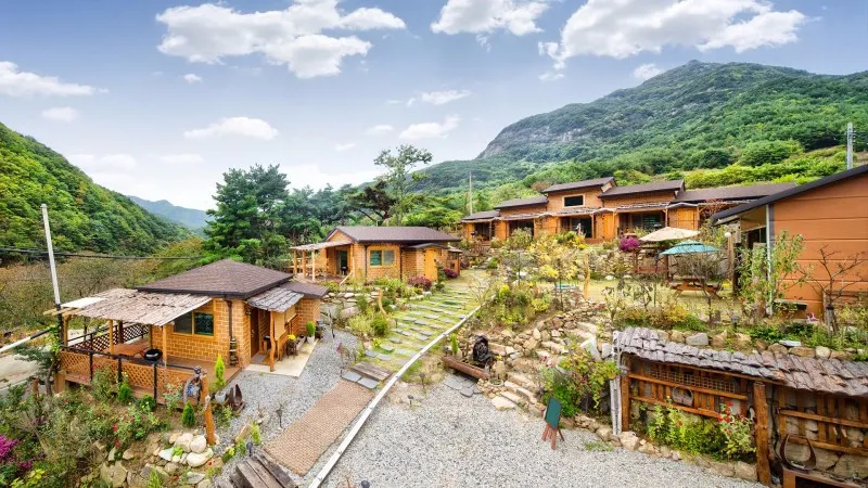 Muju Heukjip Jeongwon Pension - Muju-gun