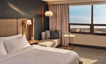 Holiday Inn & Suites COMMERCE CITY - DENVER AIRPORT by IHG, Commerce ...