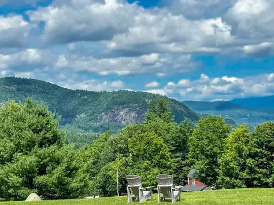 Gas Fireplace And Walk To Stonehurst Manor - Charming Cozy Retreat - North Conway, NH