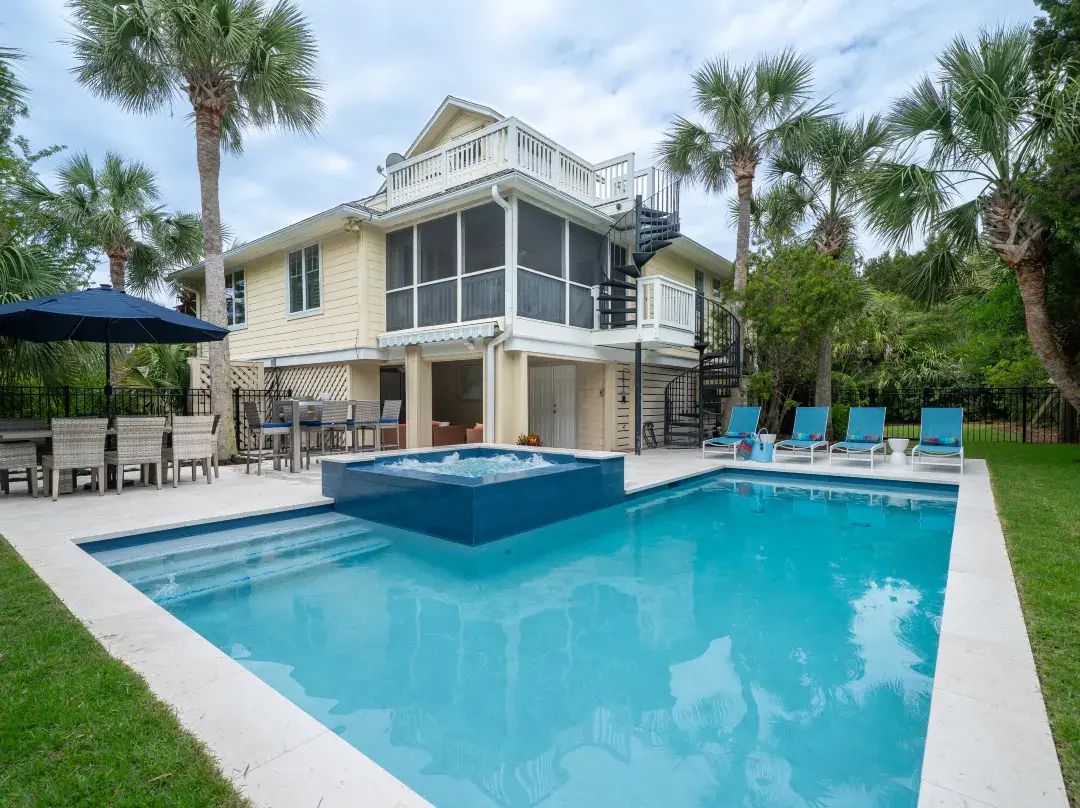 Charming Beach Retreat With Salt Water Pool - Elegant Coastal Escape - Seabrook Island, SC