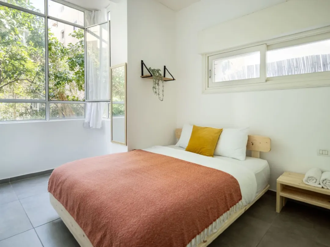 Bauhaus Sea-side Garden Haven By Sea N' Rent - Tel Aviv-Jaffa