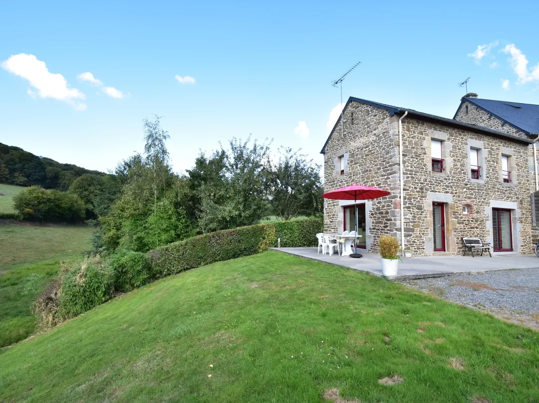 Peaceful Stay Near Lake - Manche