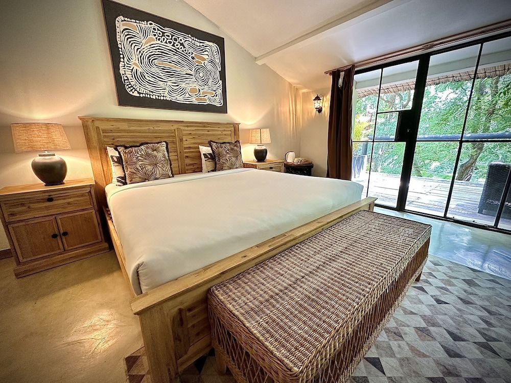 Sakae Paradise Resort -