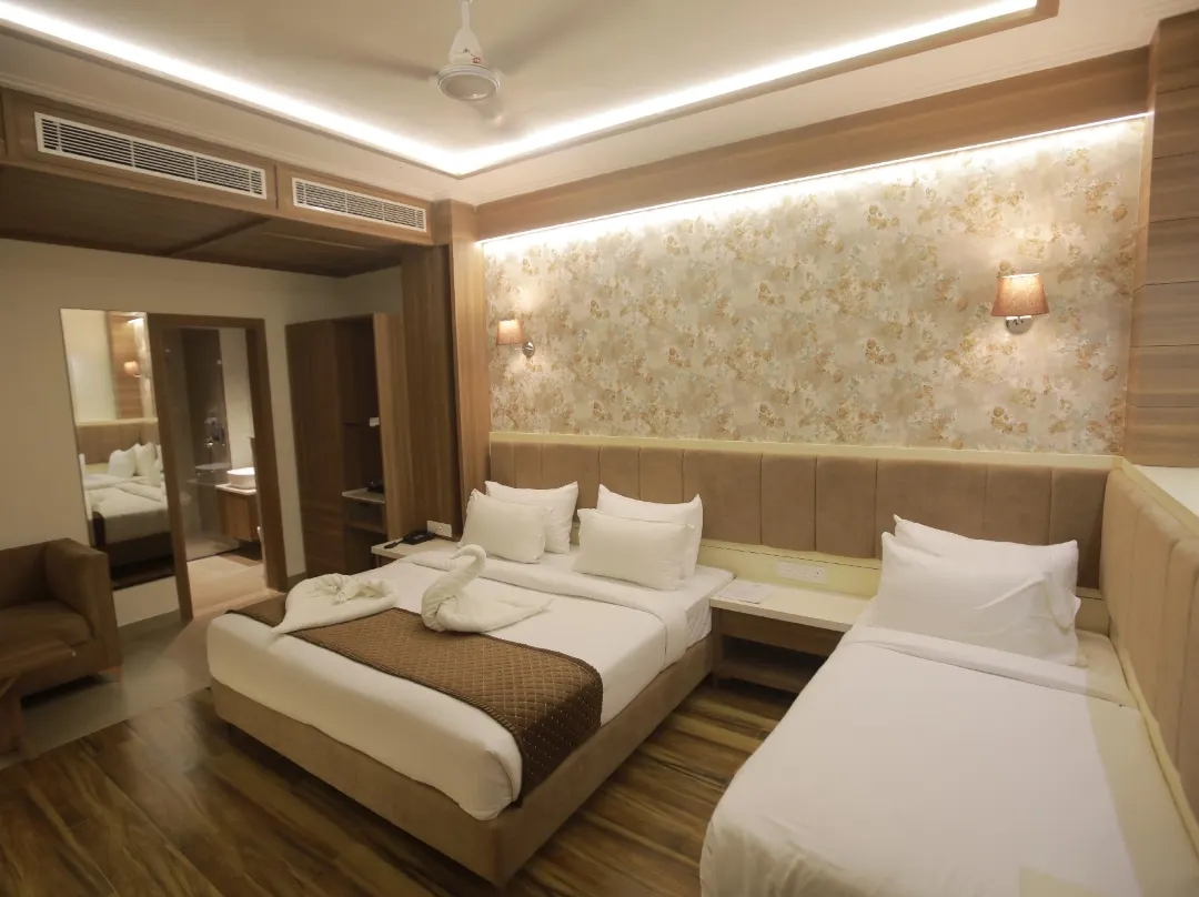 Shree Shivya Namahstubhyam Hotel - Varanasi
