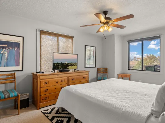 Private Patios And Stunning Views - Beautiful Elegant Retreat - Santa Fe, NM