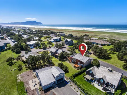 Private Beach Access And Spa Tub - Serene Coastal Retreat - Cannon Beach, OR