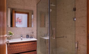 Bluewaters, Labone, Accra - 2025 Latest Prices & Deals | Trip.com