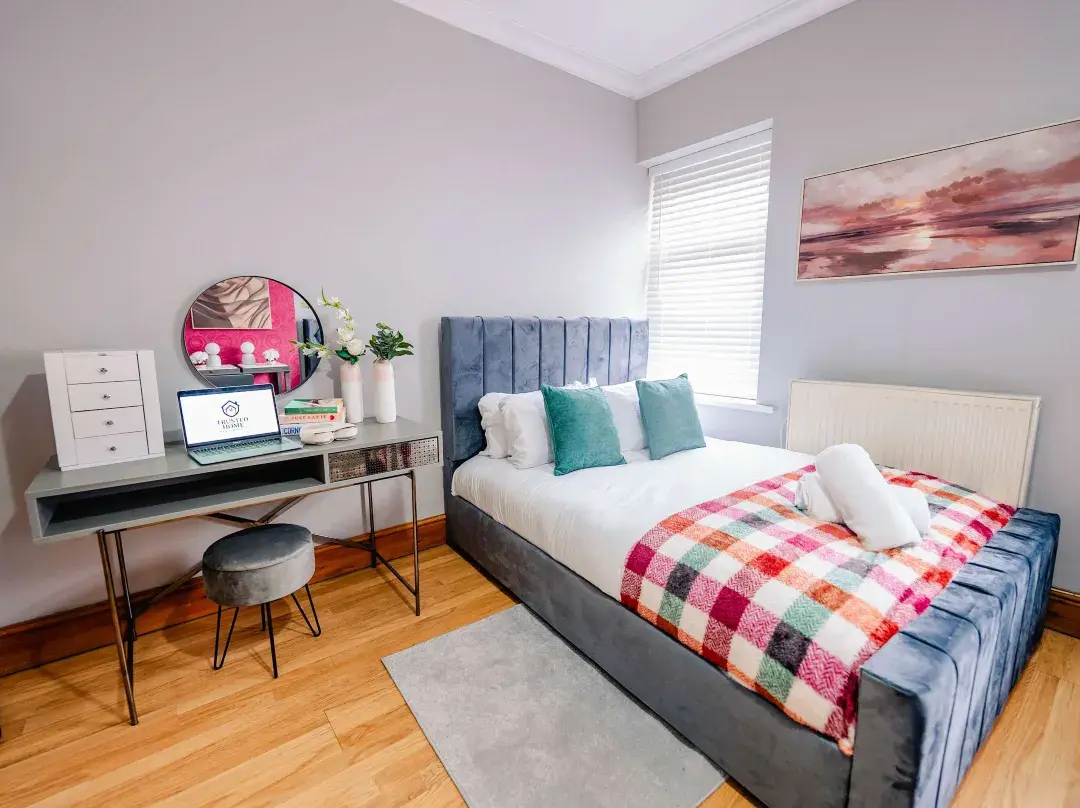 3 Br Spacious Cardiff Home • Hot Tub & Game Room - Cardiff