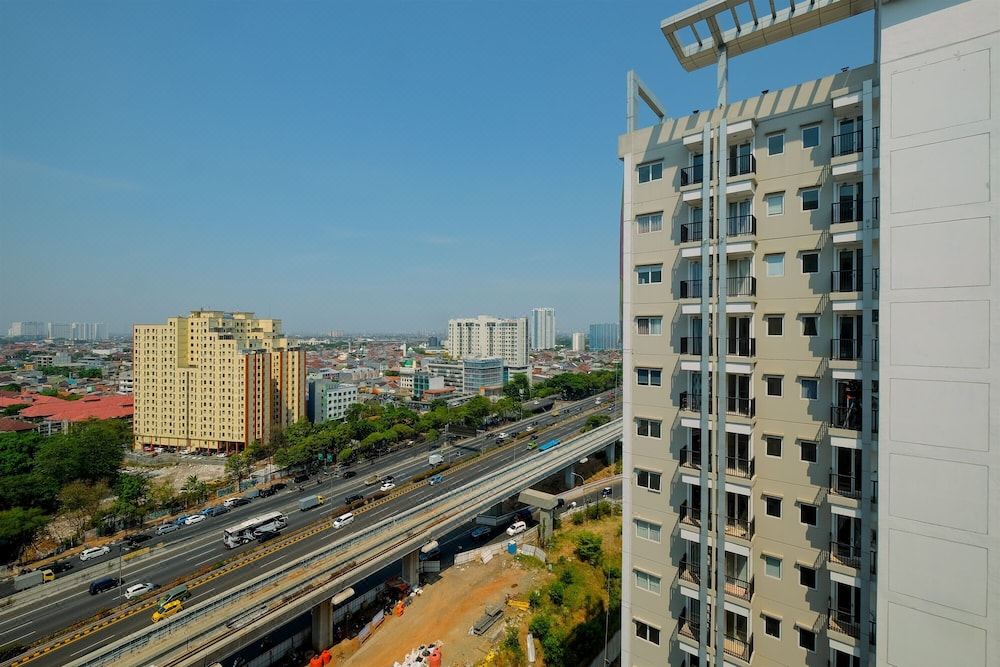 Modern And Simple Studio Signature Park Grande Apartment - Cawang