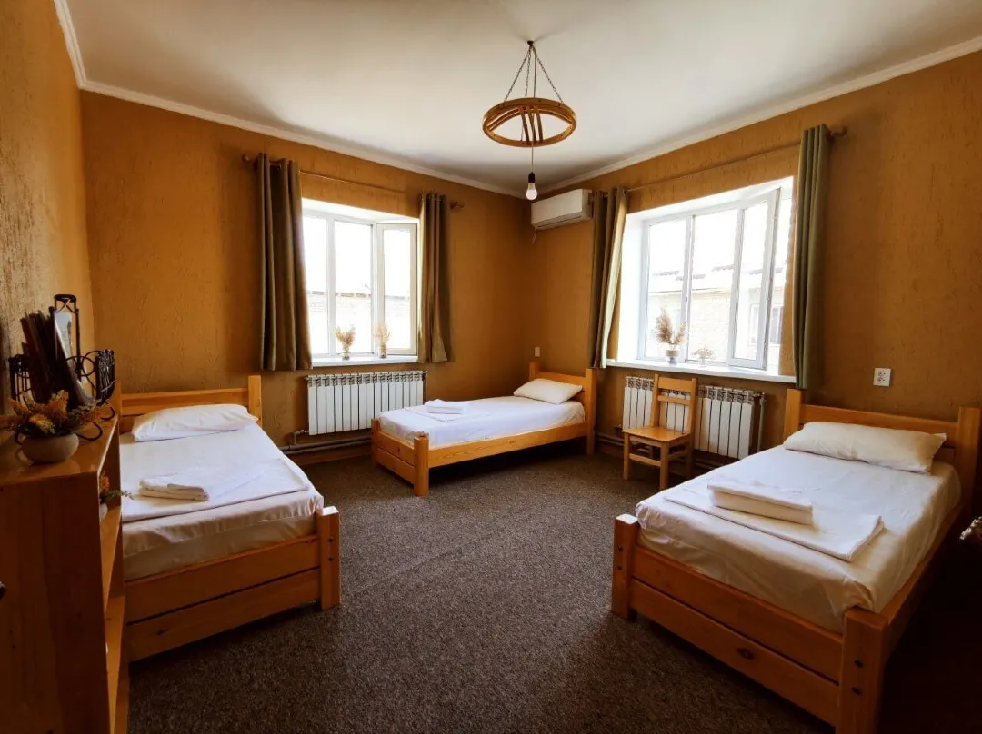 Silkroad Guesthouse - Bishkek