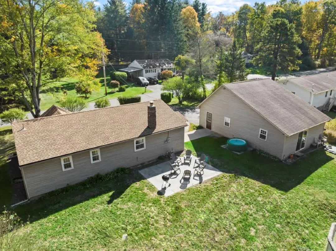Charming Retreat With Game Room And Fire Pit - Cozy Haven - New Paltz, NY