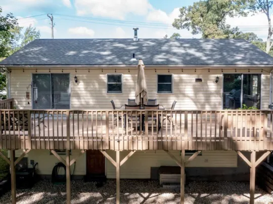 Spacious Haven With Fire Pit And Scenic Yard - Charming Retreat - Wallingford, CT