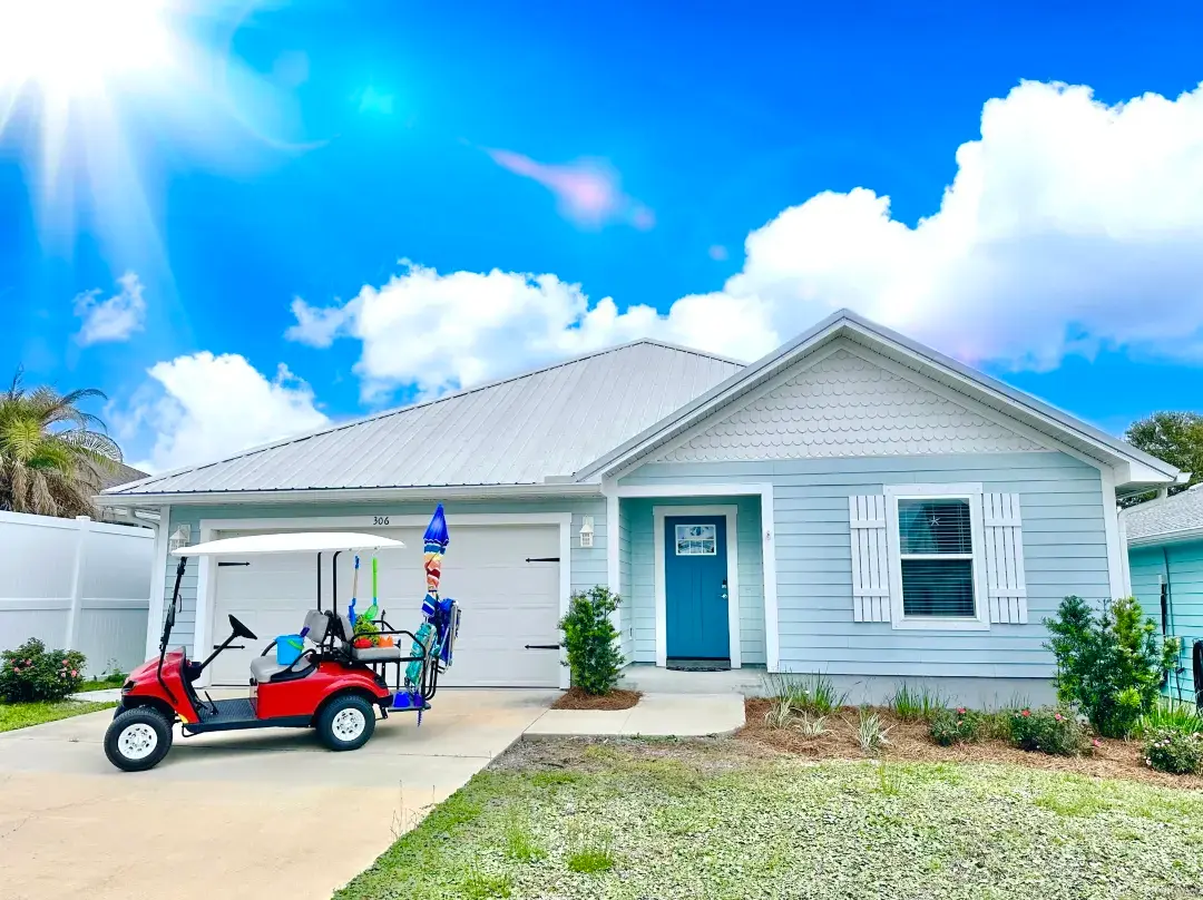 Charming Coastal Escape With Golf Cart Option - Stylish Tranquil Haven - Panama City Beach, FL