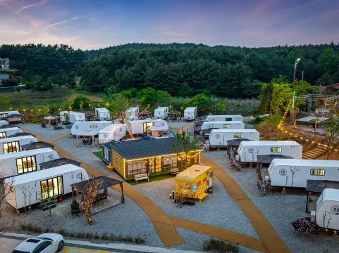 Taean Cheongpodae Sunset Caravan - Incheon