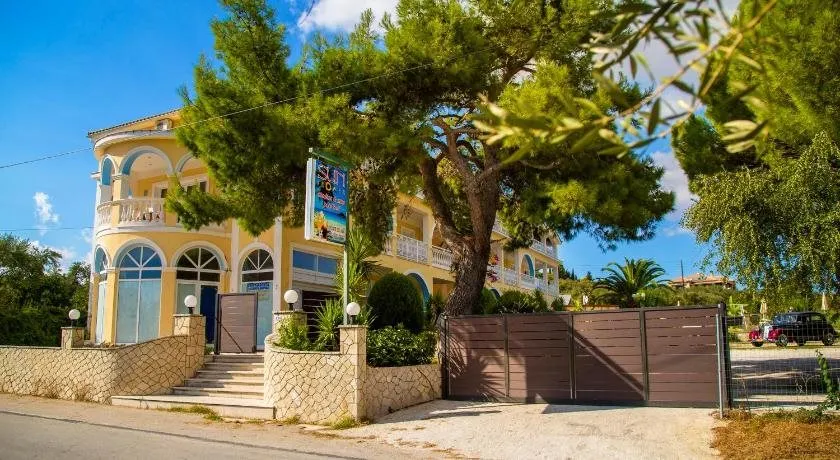 Sunflower Apartments & Studios - Zakynthos