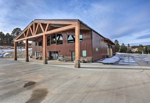 'Whiskey Barrel Ranch' w/ Grill & Fire Pit!, South Lawrence Unorganized ...