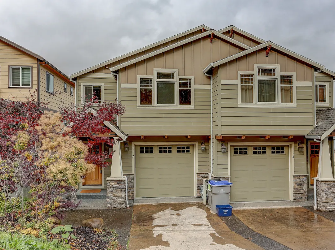 Expansive River Views And Ample Decks - Elegant Retreat - Hood River, OR