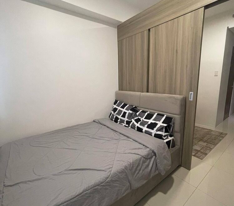 Condo Living at its Best: City & Amenity View Condo Unit at FAME ...