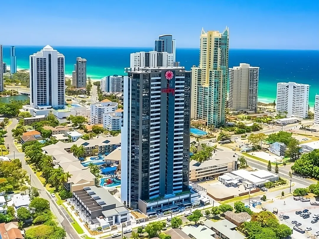 Surfers Paradise 2-bed Near Beach With Pool & Gym - Surfers Paradise