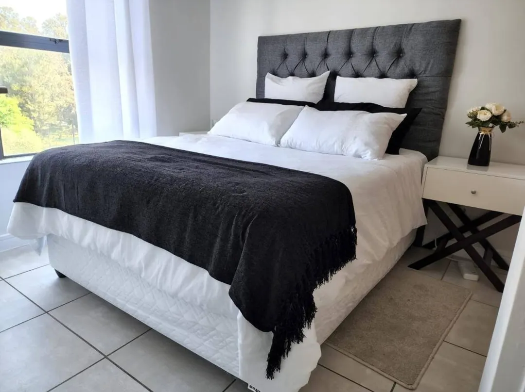Lovely 1 Bedroom Unit With A Pool And Gym Facility - Somerset West