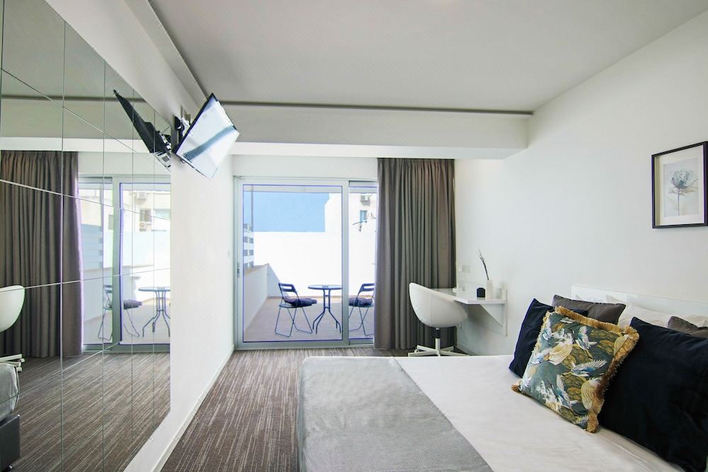 Phaedrus Living: Luxury Suite Nicosia 502 - Nicosia
