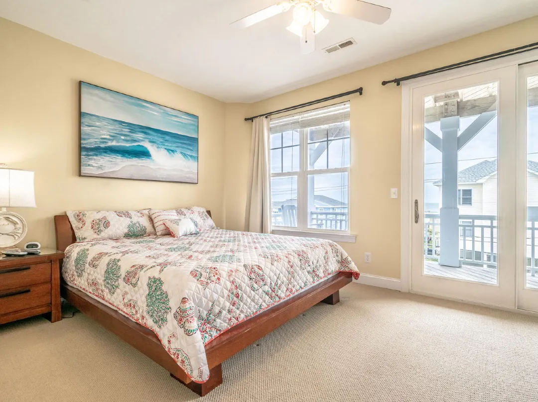 Expansive Ocean Views And Multiple Decks - Stunning Coastal Haven - Carolina Beach, NC