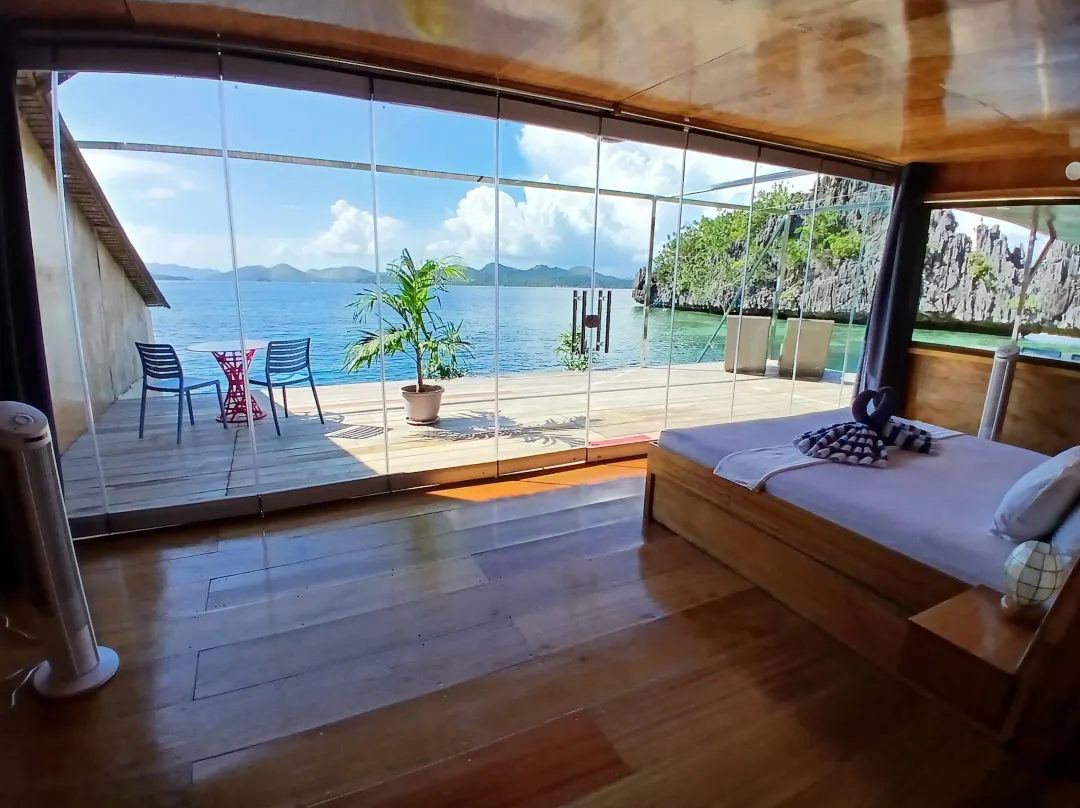Paolyn Houseboats Coron Island - Corón