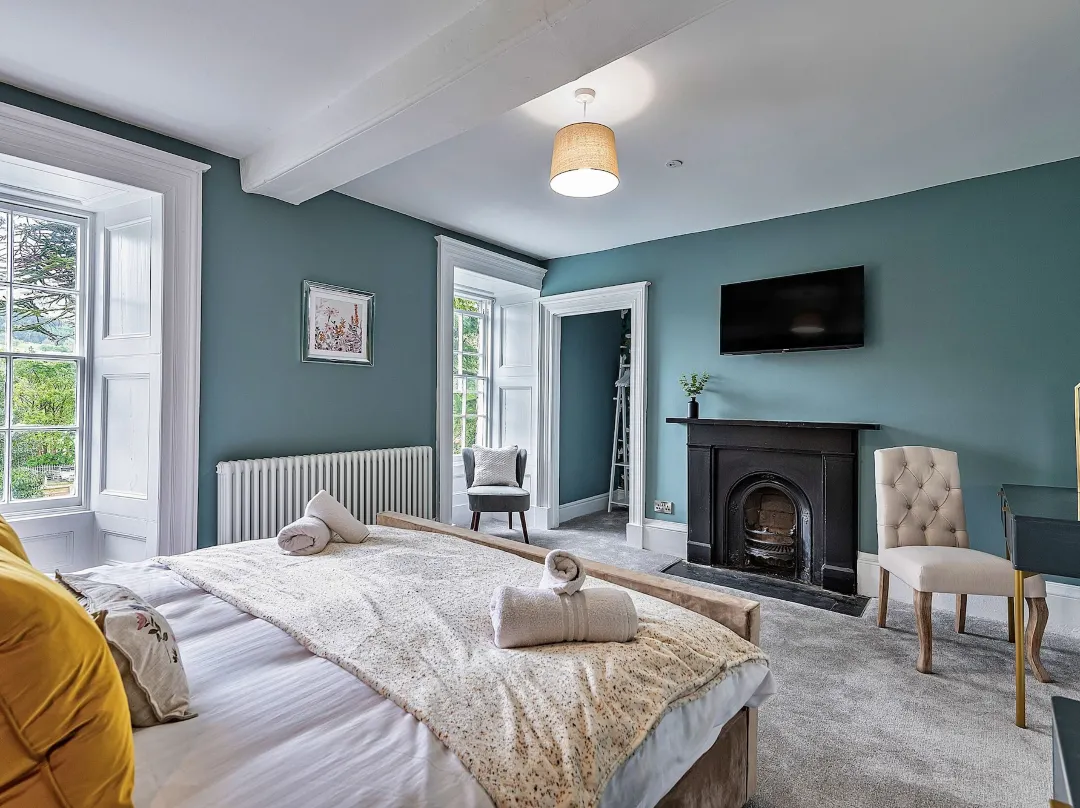Luxury 9-bed Manor With Hot Tub & Free Parking - Dolgellau