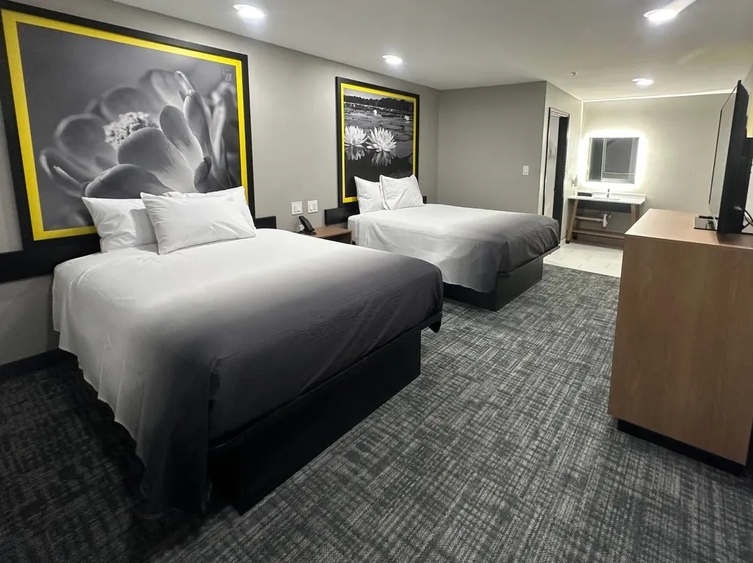 Super 8 By Wyndham Lubbock Airport - Lubbock, TX