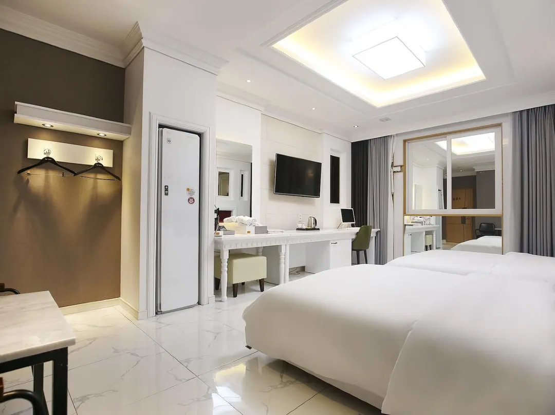 Seosan Hello Hotel - Seosan-si