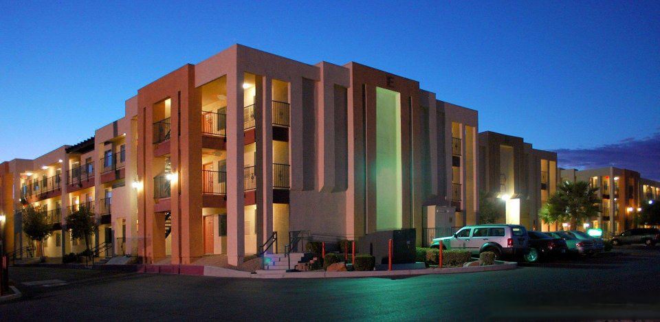 Nellis Suites at Main Gate, ลาสเวกัส - รีวิว ราคา จองที่พัก | Trip.com