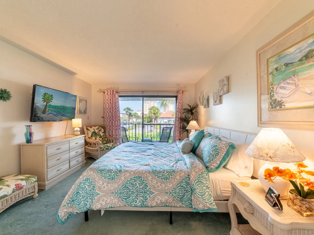 Spacious Villa With Resort Amenities And Views - Gorgeous Coastal Oasis - Panama City Beach, FL