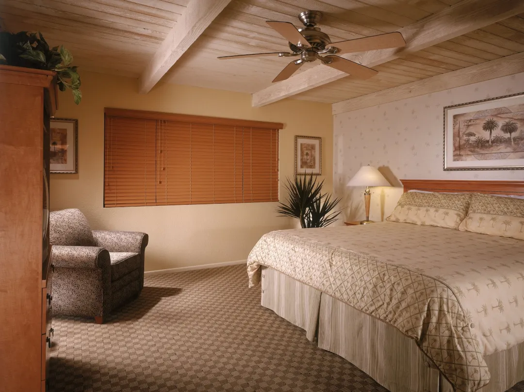 Desert Isle Of Palm Springs - Palm Springs, CA