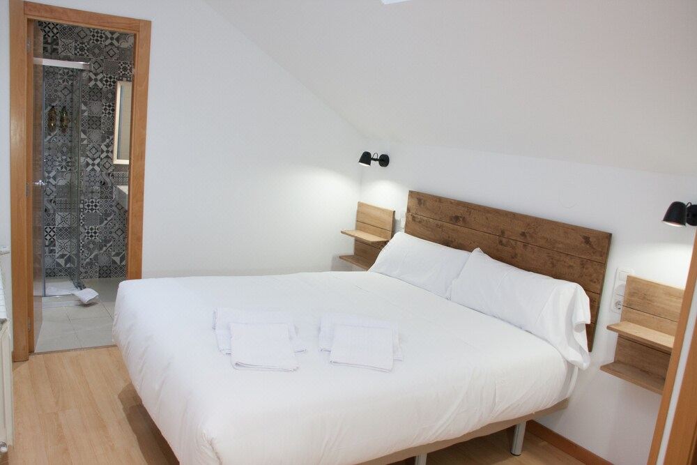Hostal Cuéntame Evolución Auto Check In - Burgos, España
