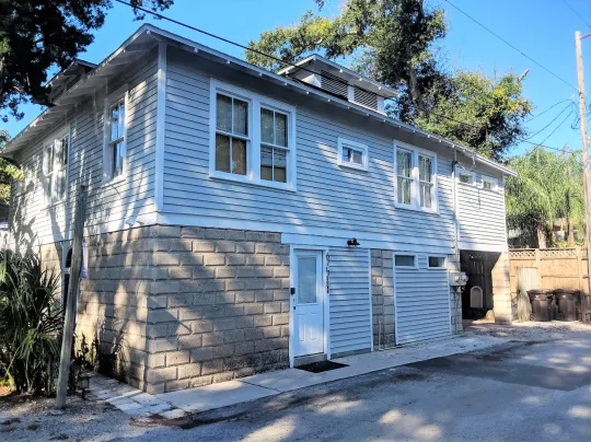 Charming Downtown Escape With Unique Features - Elegant Retreat - St. Augustine, FL