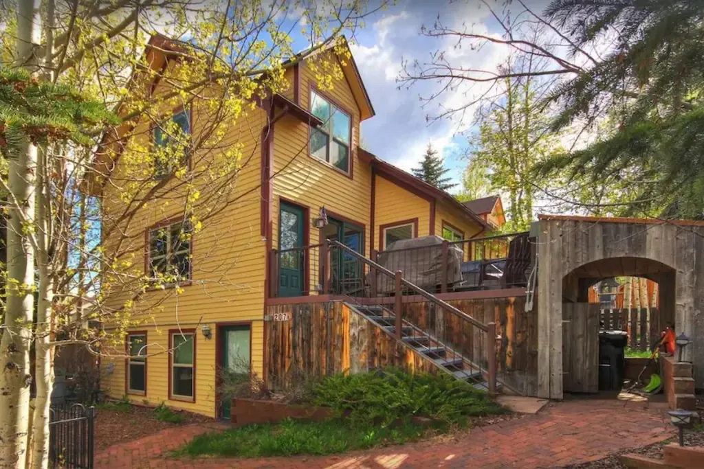 Luxurious Hot Tub And Spacious Living Areas - Charming Victorian Retreat - Breckenridge, CO