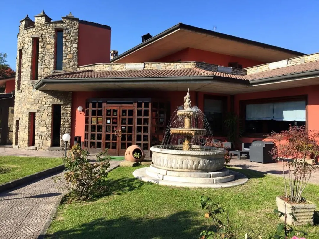 Il Leone D’oro - Hotel Ristorante Pizzeria- Nuova Gestione - Provincia di Bergamo