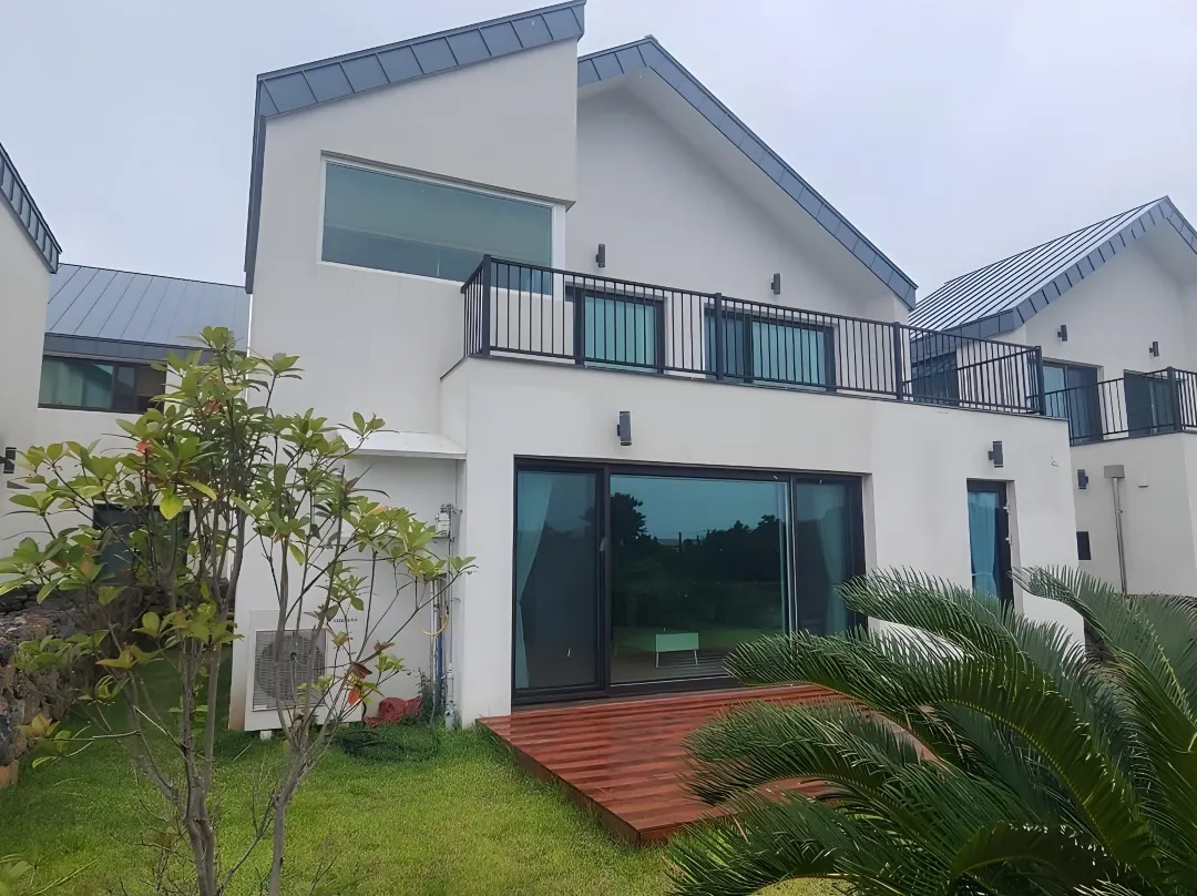 Jeju Operaeuiddeul - 표선면