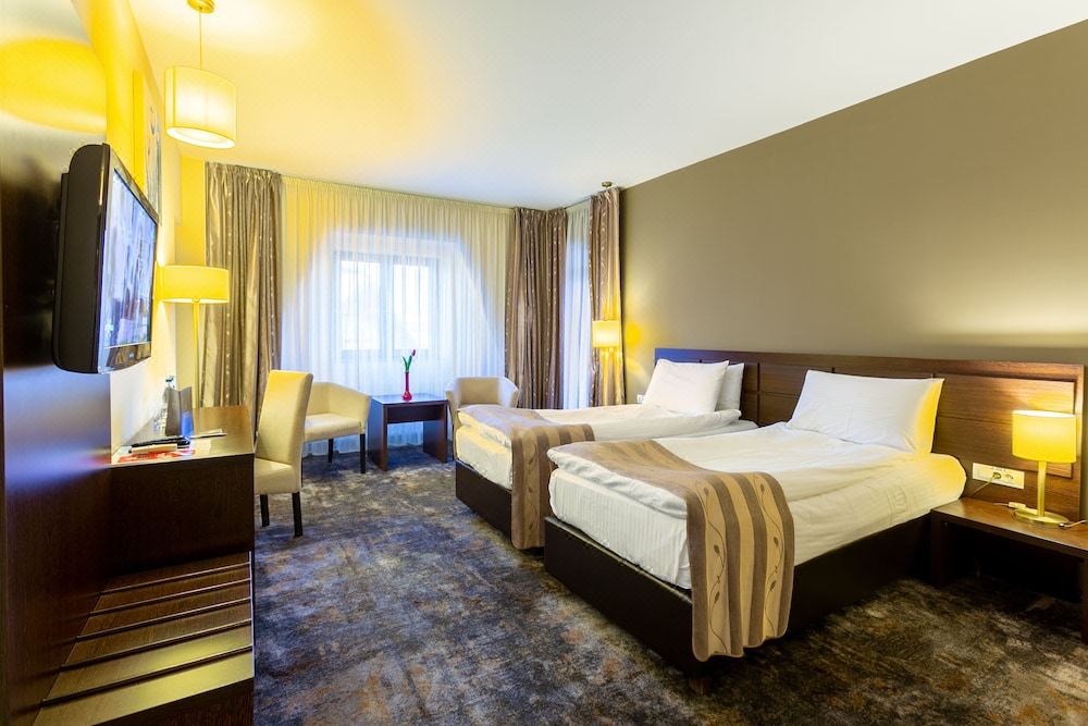 Golden Time Hotel - Brašov