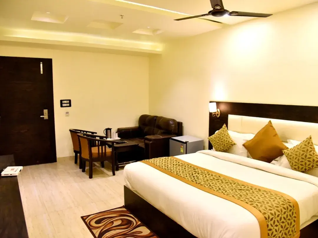 Hotel Vinayak - Lucknow