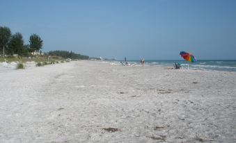 Longboat Key Beachfront - Beautifully Updated with Prime Location ...