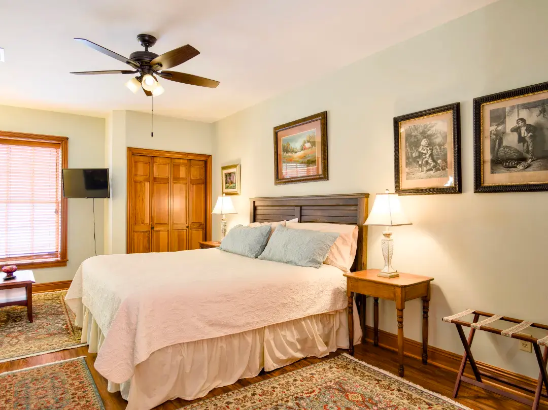 Cotton Alley | Charming 2-bedroom Retreat In Historic Natchez, Ms - Natchez, MS